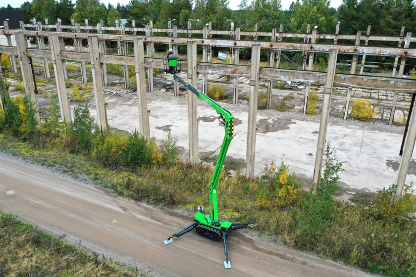 All-terrain spider lift with unrivaled performance | Leguan Lifts